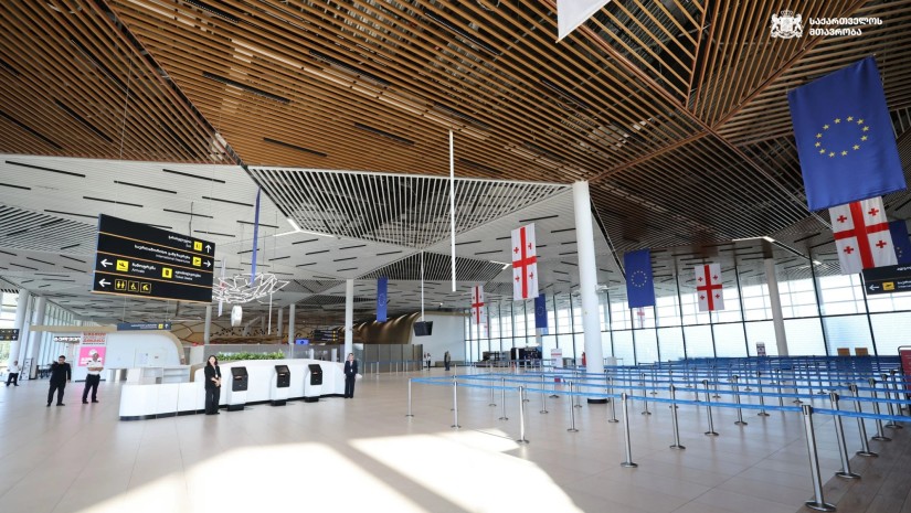 Kutaisi Airport Security Arrests Passenger Carrying 420 Narcotic Pills